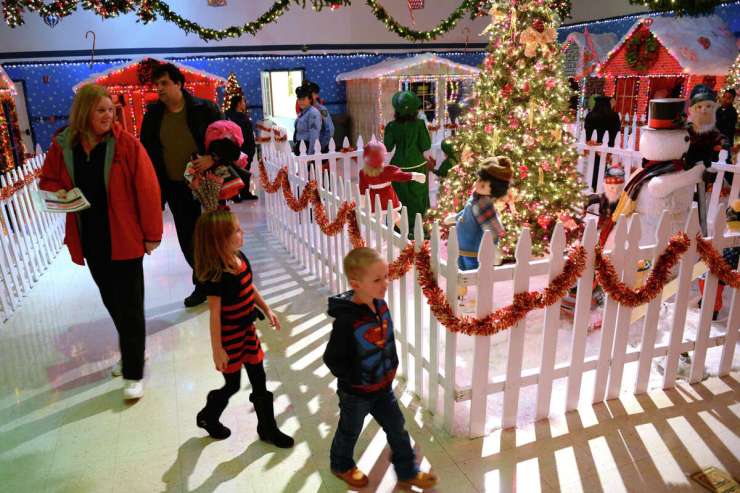 Bridgeport Police Activities League – "It's better to build children ...